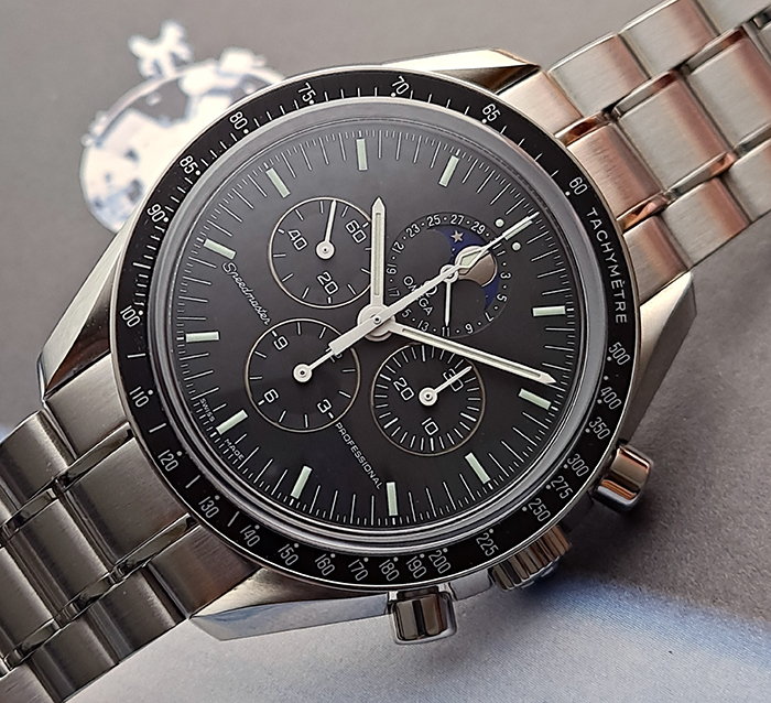 Omega Speedmaster Professional Moonwatch Moonphase Chronograph ...