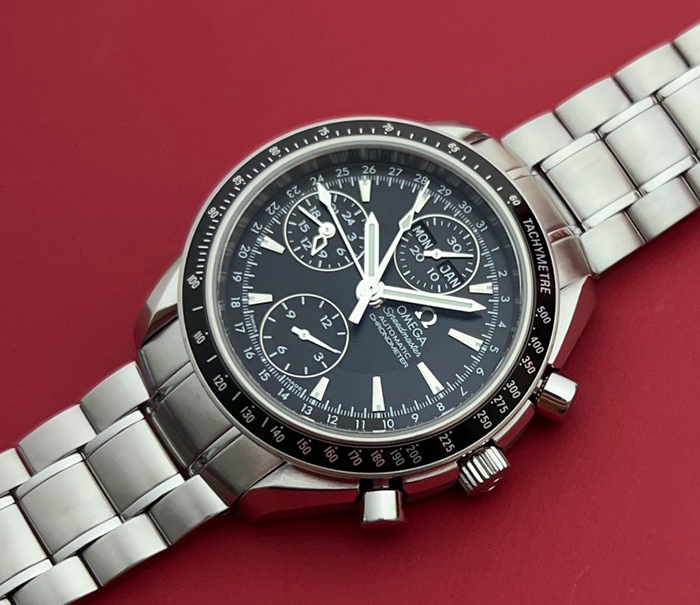 Omega Speedmaster Day-Date-Month Chronograph Wristwatch Ref. 3220.50