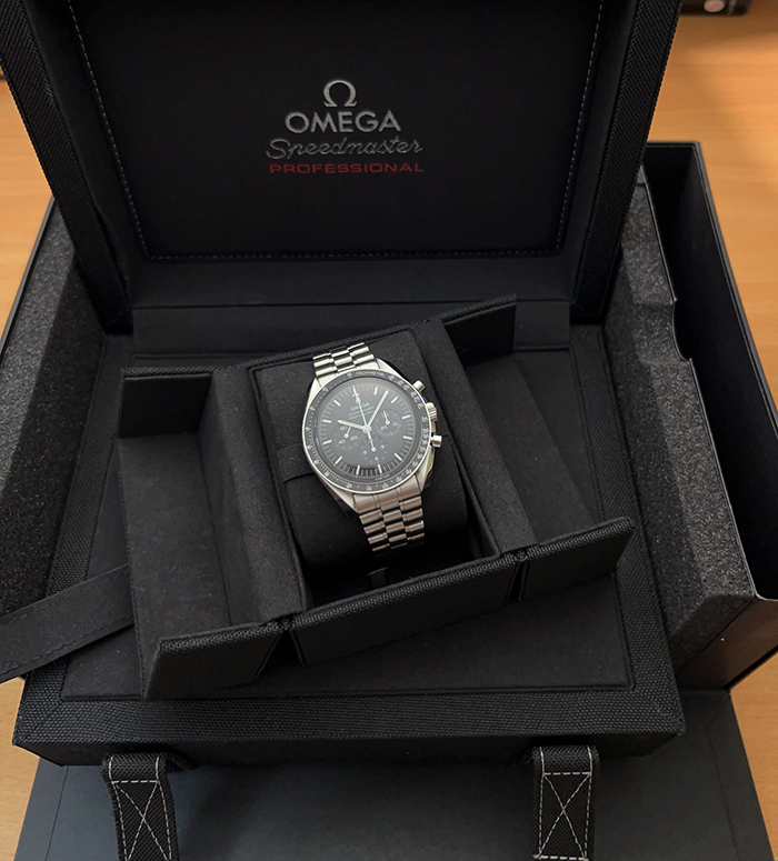 Omega Speedmaster Moonwatch Professional Co-Axial Master Chronometer ...